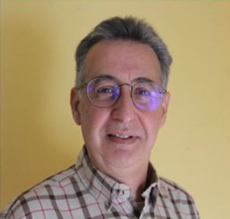 Dr Antonio Ureña: «mirar la realidad desde una única perspectiva te da ...